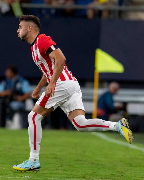 Aitor Paredes makes Athletic Club debut