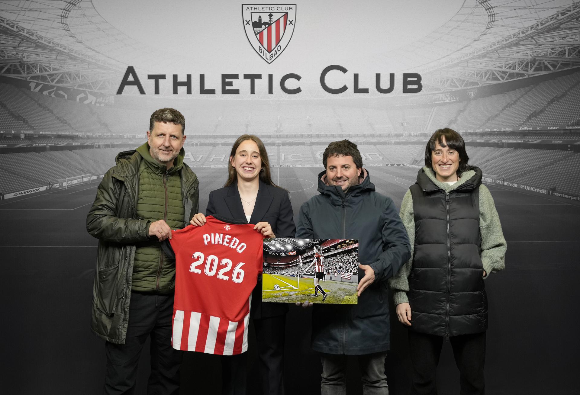 Clara Pinedo renueva hasta 2026 | Athletic Club Website Oficial