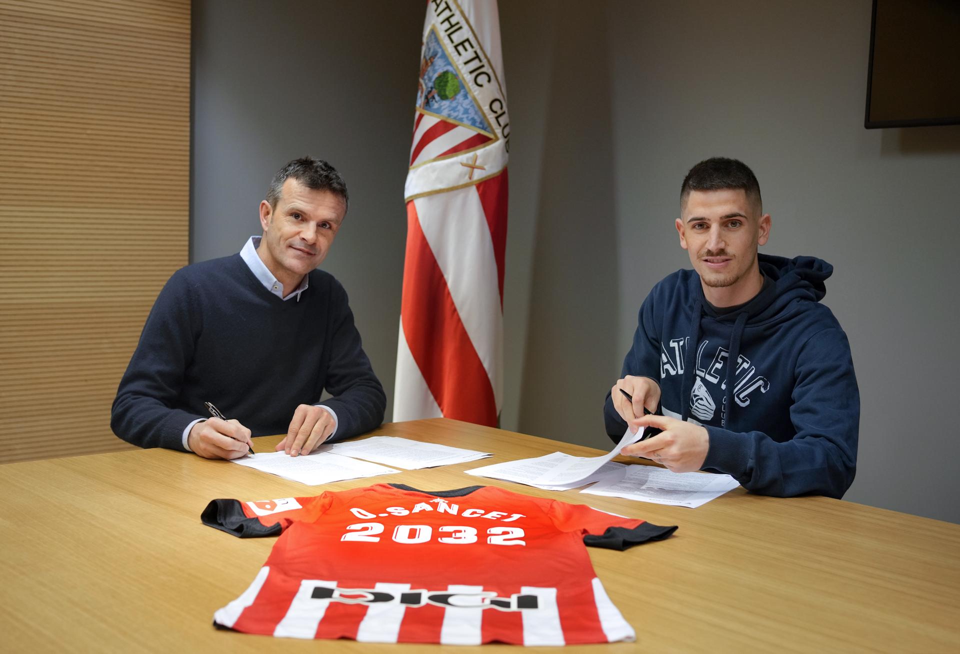 Oihan Sancet renueva su contrato hasta 2032 | Athletic Club Website Oficial