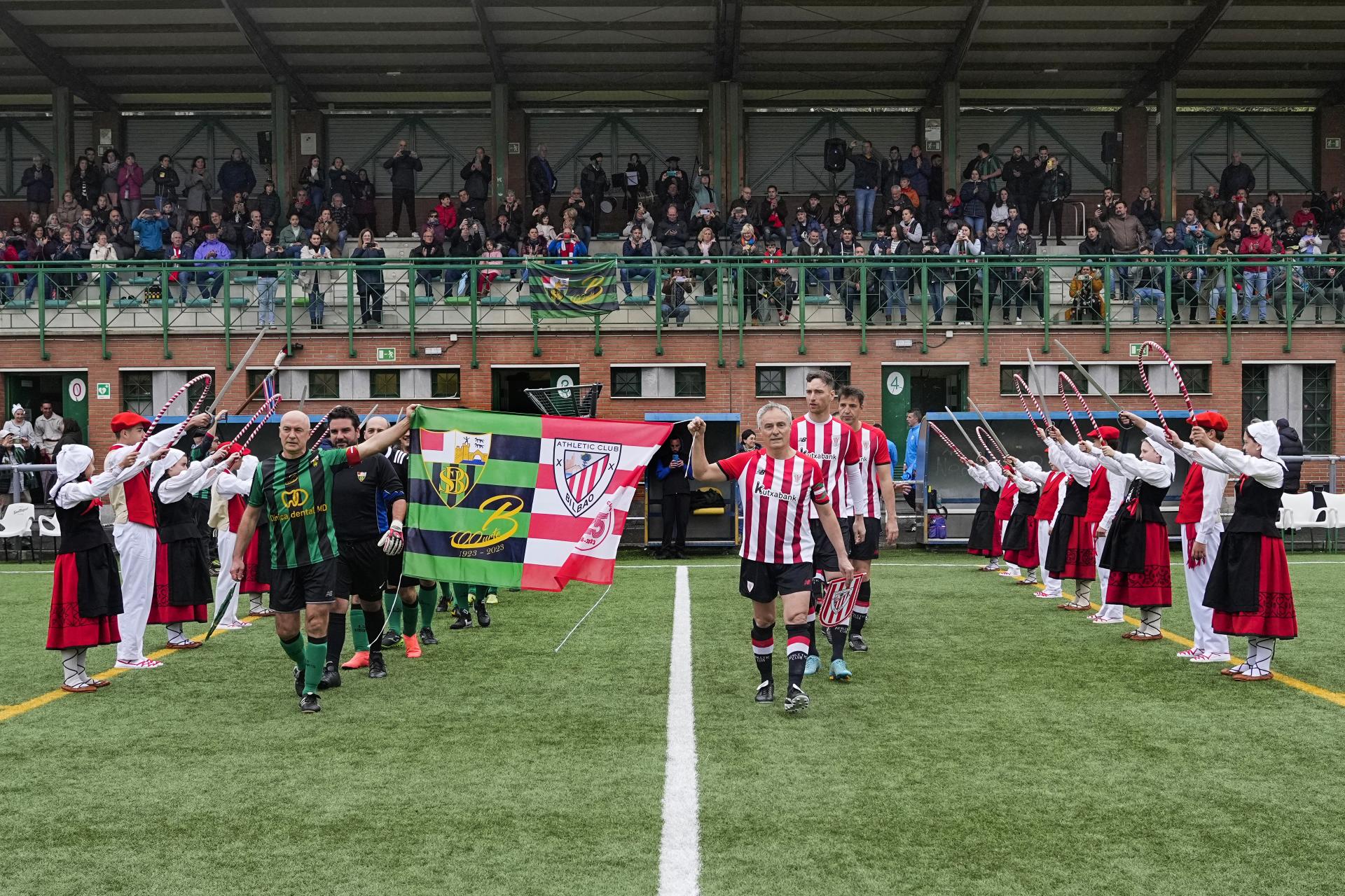 Los cien años de la SD Basurto, junto a los veteranos | Athletic Club ...