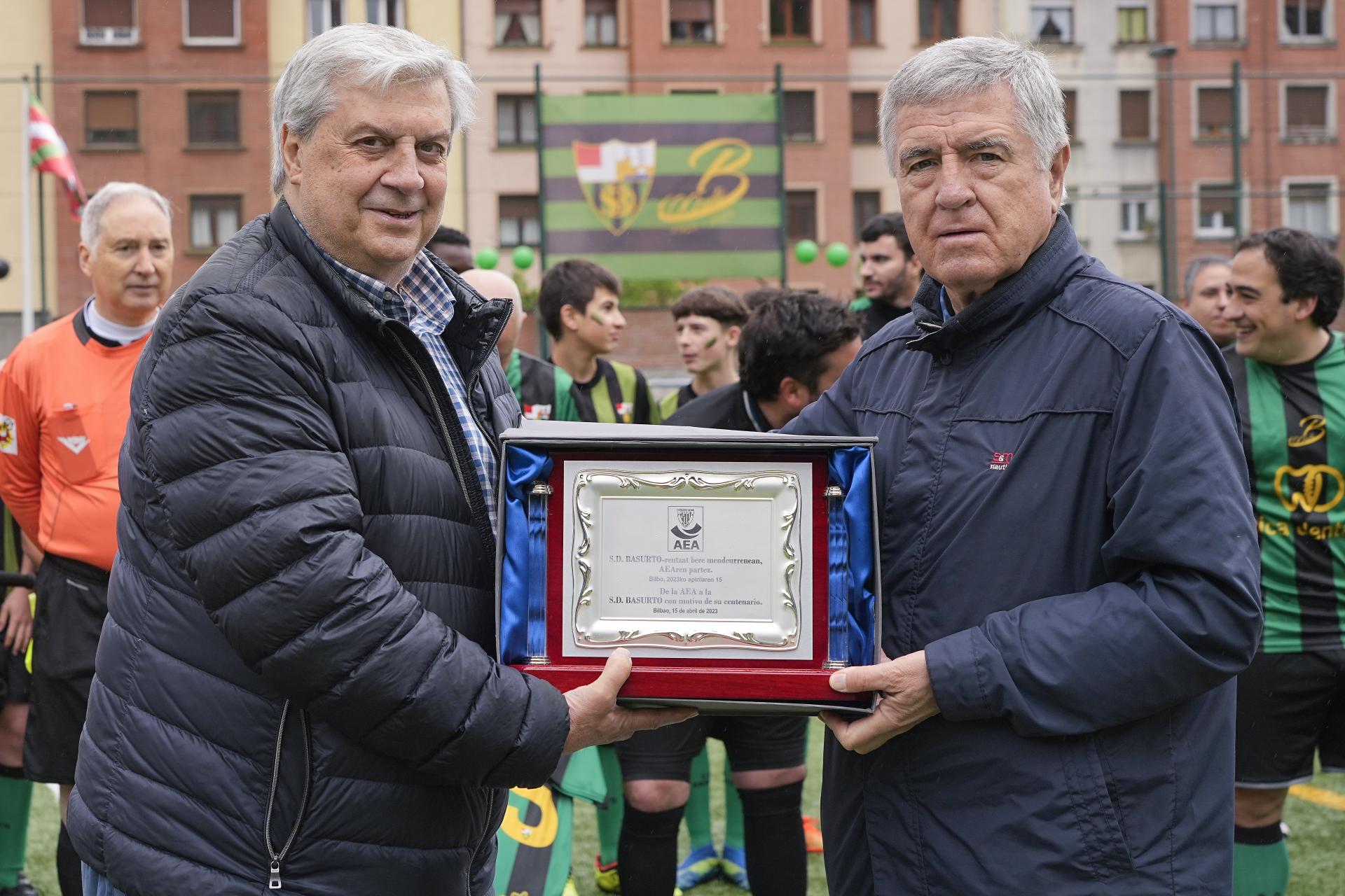 Los cien años de la SD Basurto, junto a los veteranos | Athletic Club ...