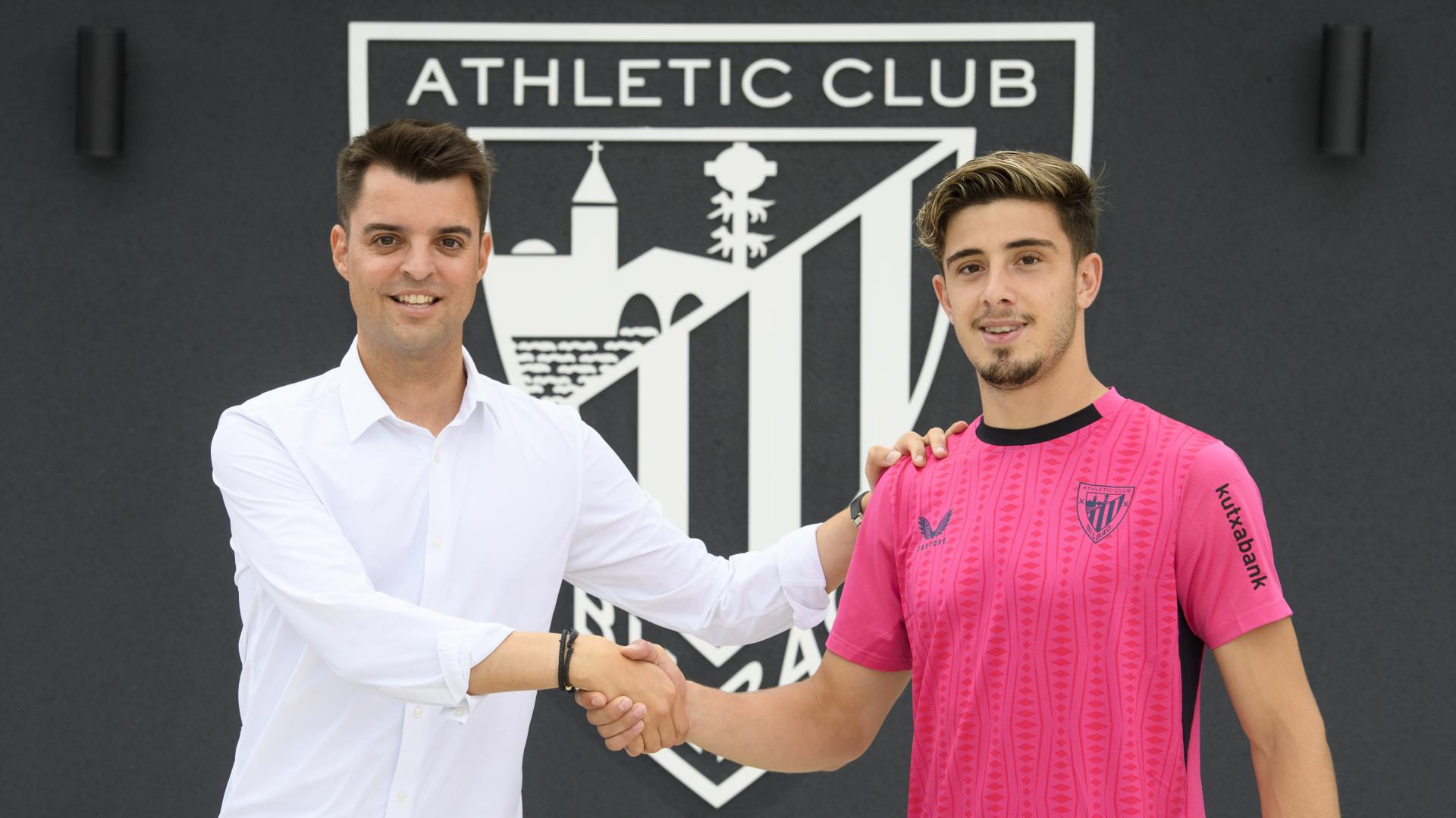 Nico Serrano renueva dos años más y sale cedido al PEC Zwolle ...