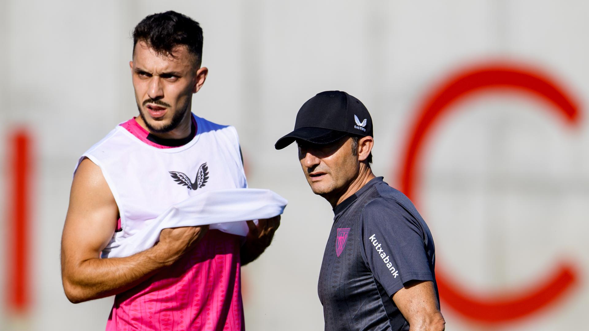 En directo: rueda de prensa de Aitor Paredes | Athletic Club Website ...