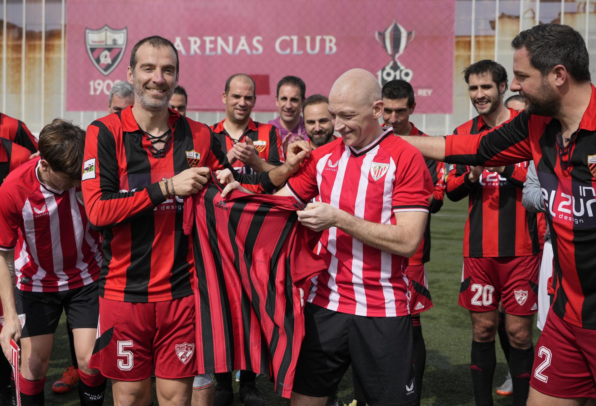 Los veteranos participan en la presentación del Arenas Club | Athletic ...