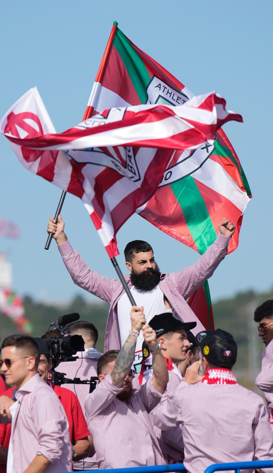 Un millón de athleticzales impulsa La Gabarra por La Ría | Athletic ...